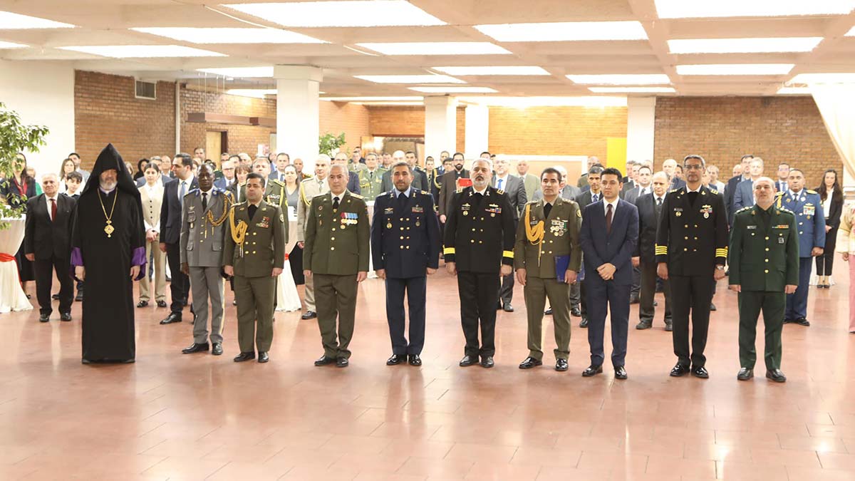 Armenian Armed Forces’ 33rd anniversary: Tehran Underscore Regional ...