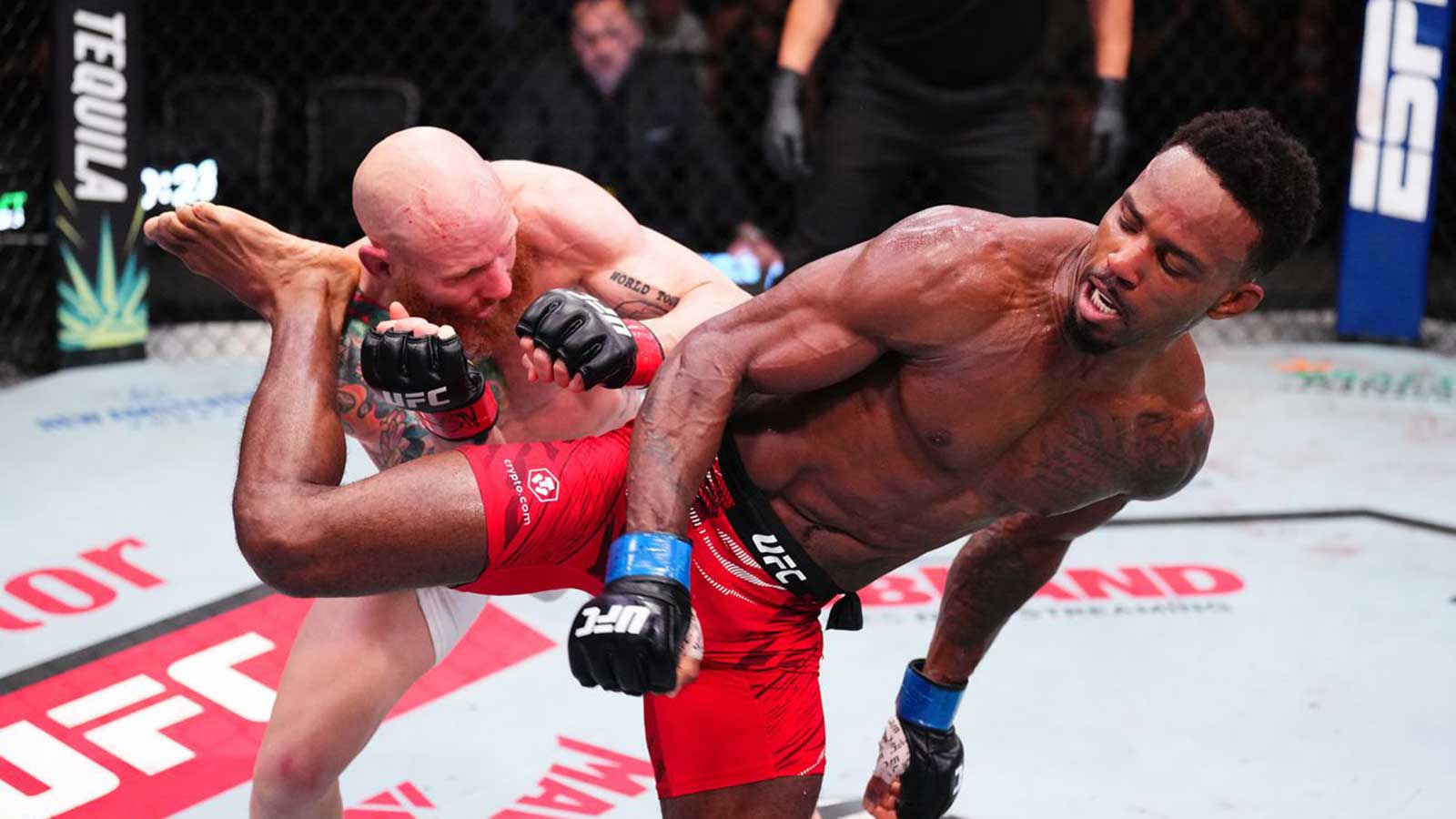 UFC Fight Night: Lerone Murphy Defeats Josh Emmett – Azat