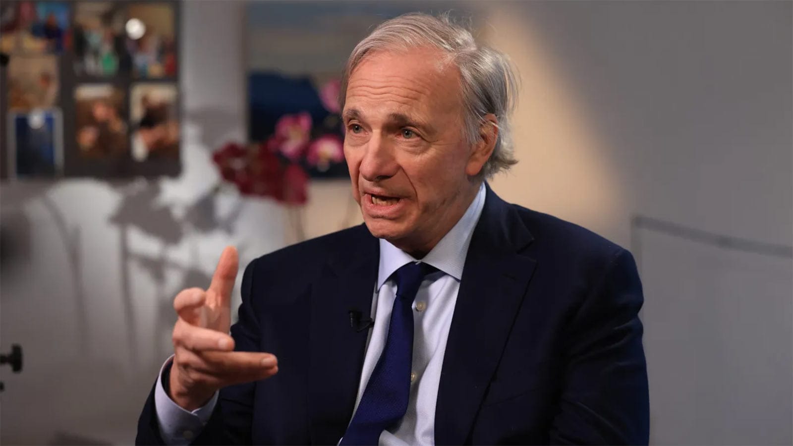Ray Dalio Warns of Economic and Political Shifts in the U.S. – Azat TV