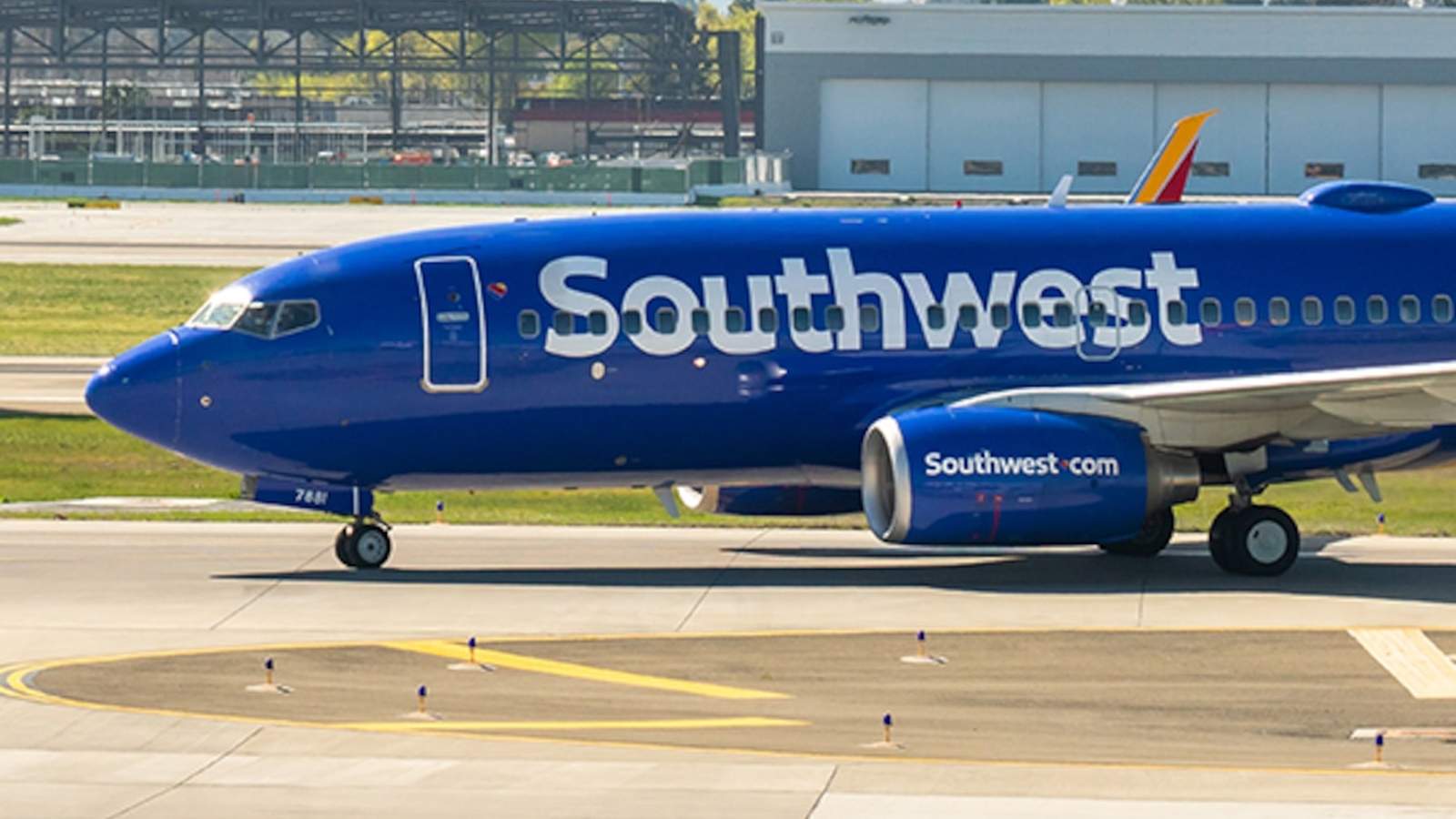 Southwest Airlines Flight Narrowly Avoids Midair Collision Near Burbank ...