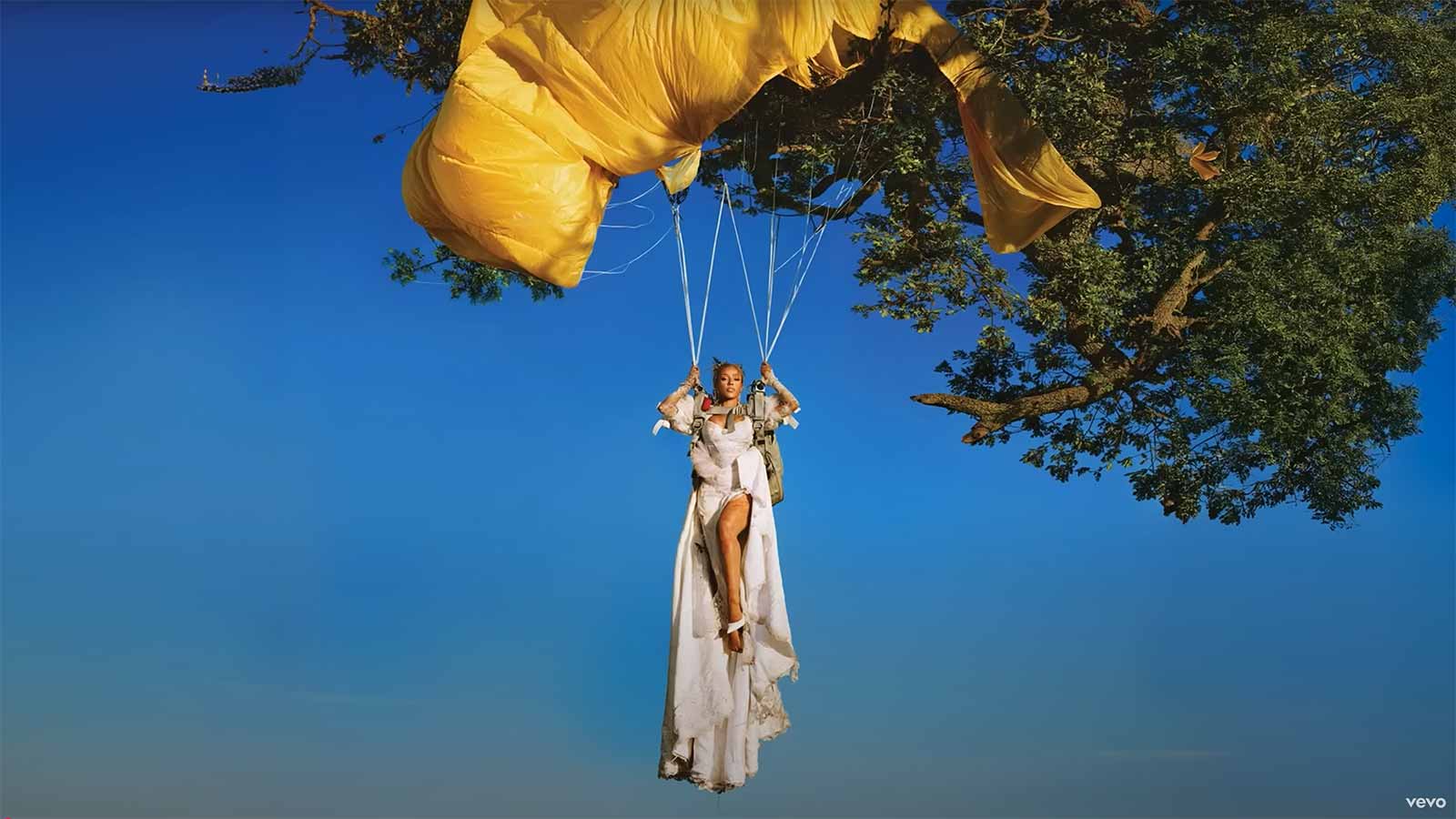 Doja Cat’s Vie: Retro Pop Brilliance or Nostalgic Safe Play? – Azat TV