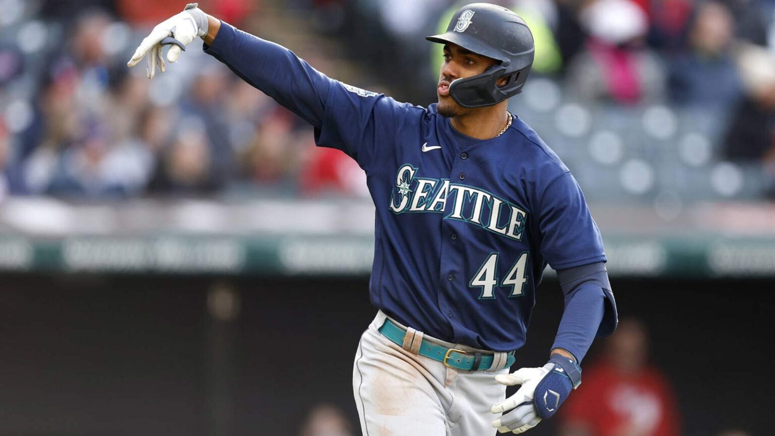 Mariners Shine with Key Hits and Resilience in Thrilling Victory – Azat TV