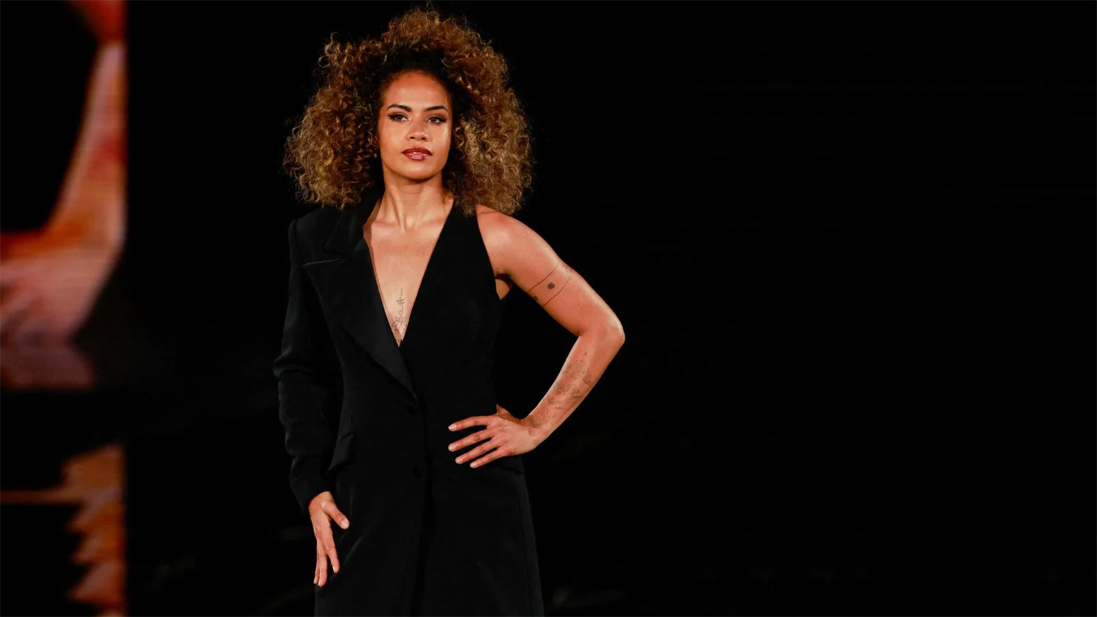 Mary Fowler’s Historic Runway Debut Ignites Paris Fashion Week – Azat TV