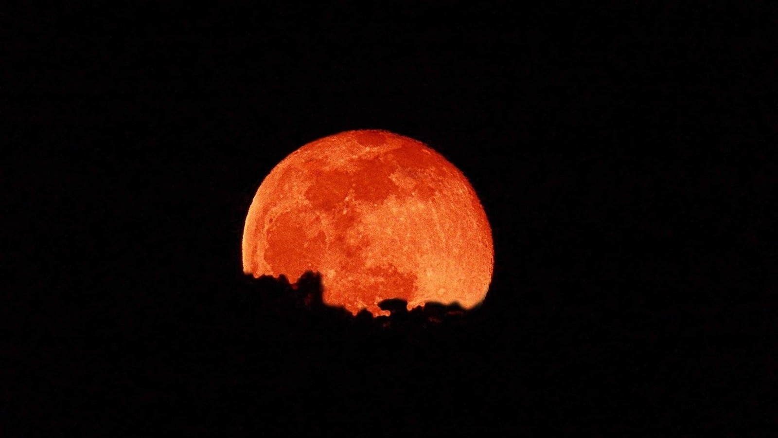 Blood Moon 2025: A Spectacular Total Lunar Eclipse on September 7 – Azat TV