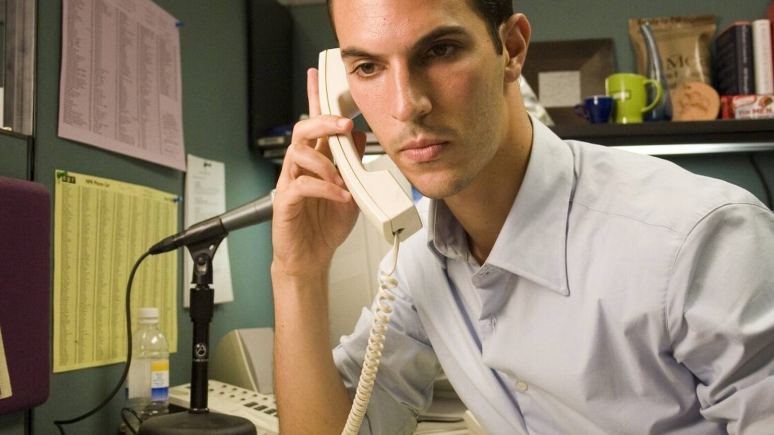 Ari Shapiro’s Farewell Signals New Era for Public Radio Support – Azat TV