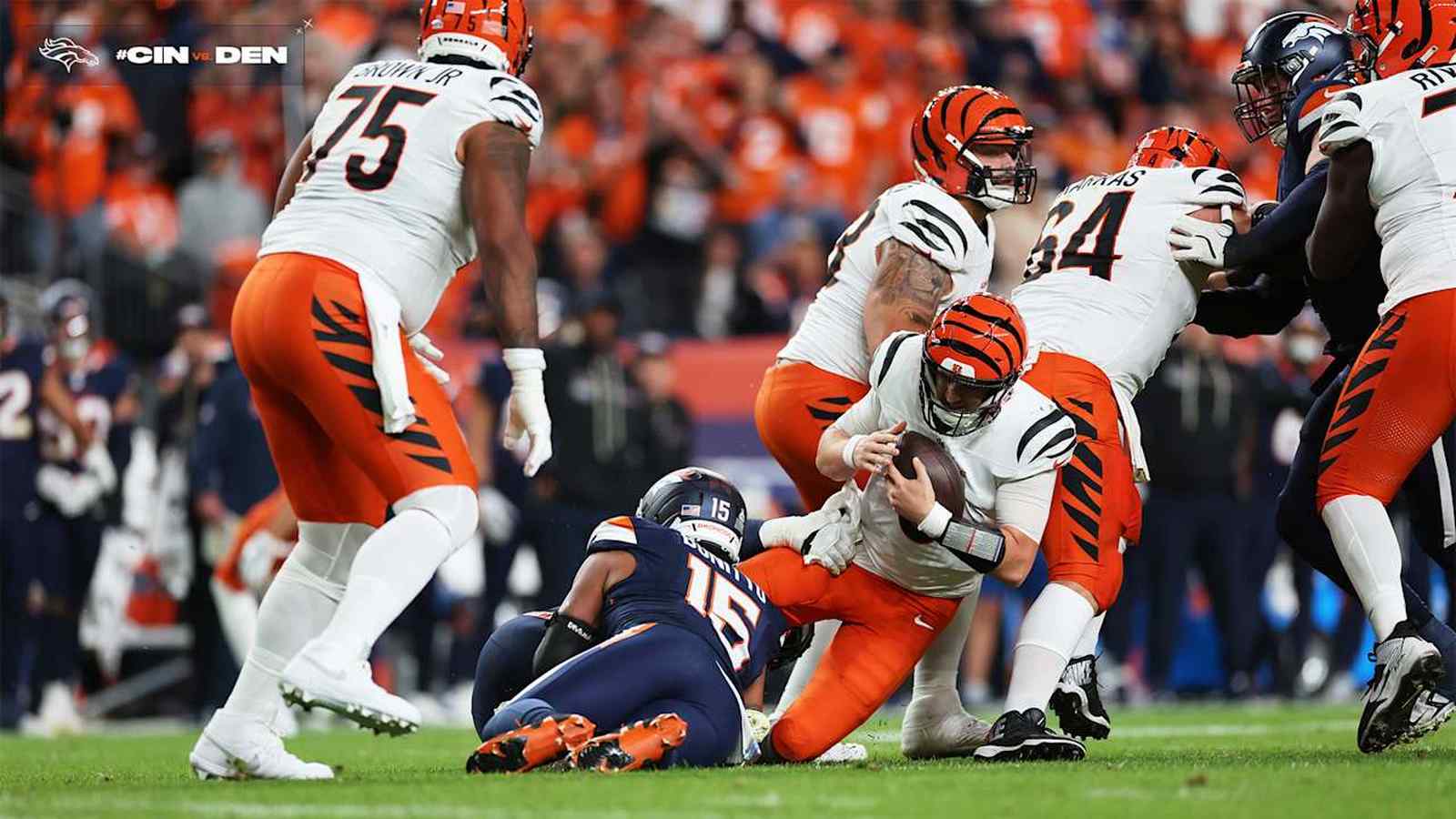 Nik Bonitto Powers Broncos Defense in Monday Night Statement Win – Azat TV