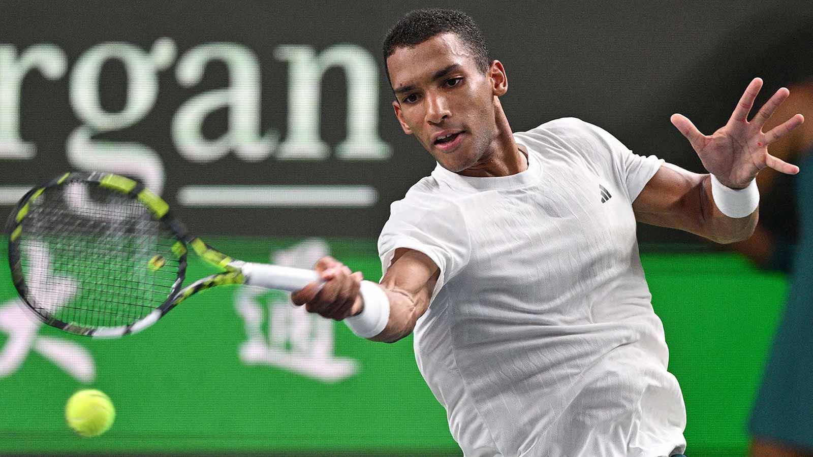 Felix Auger Aliassime Falls to Rinderknech at Shanghai Masters 2025 – Azat TV