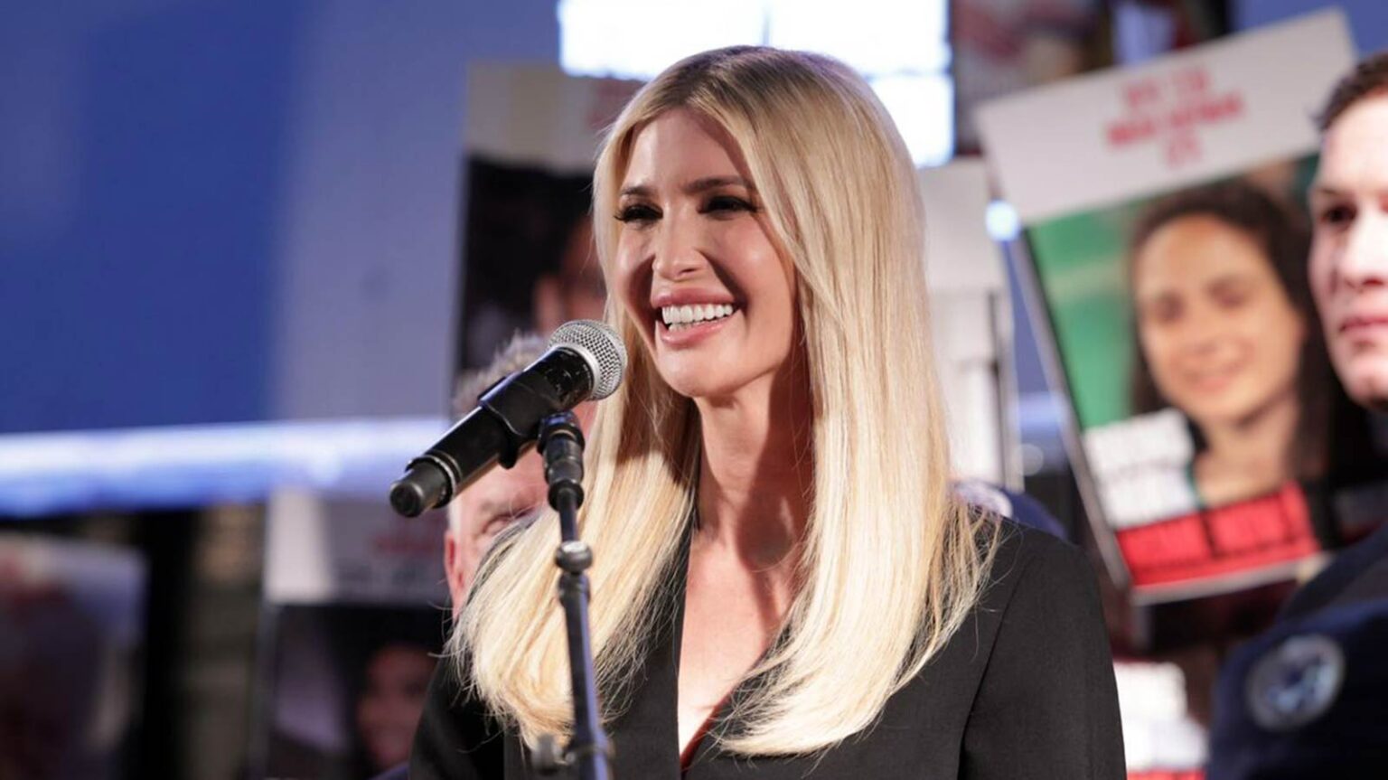Ivanka Trump Joins Tel Aviv Rally as Hostages Near Release – Azat TV