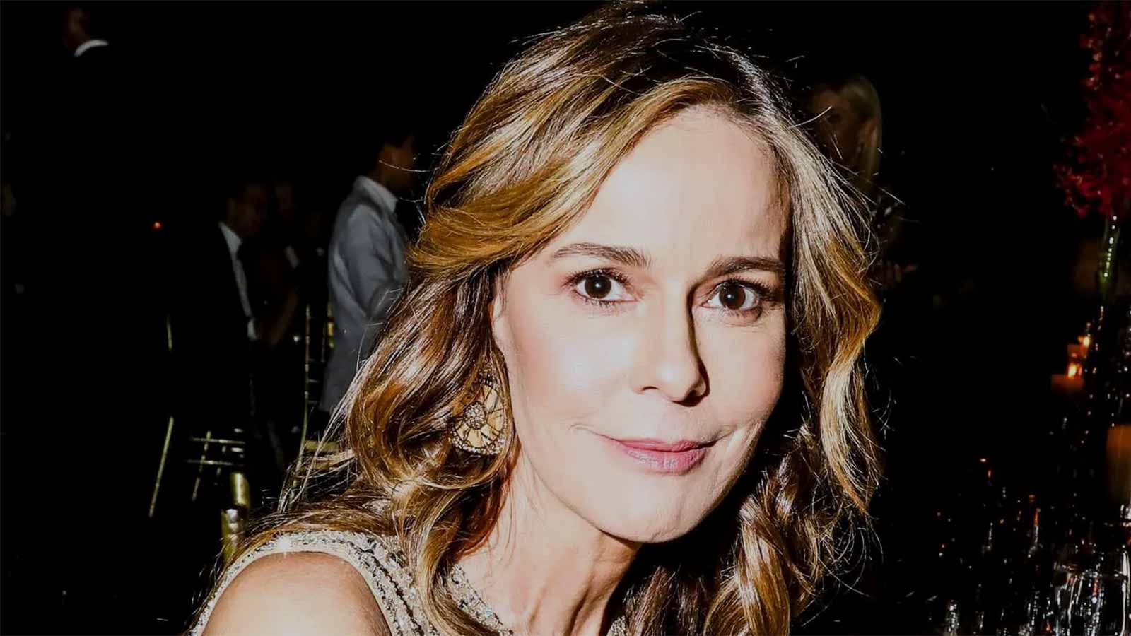 Julia Koch Buys 10% of New York Giants at Record $10.3B Valuation: What ...