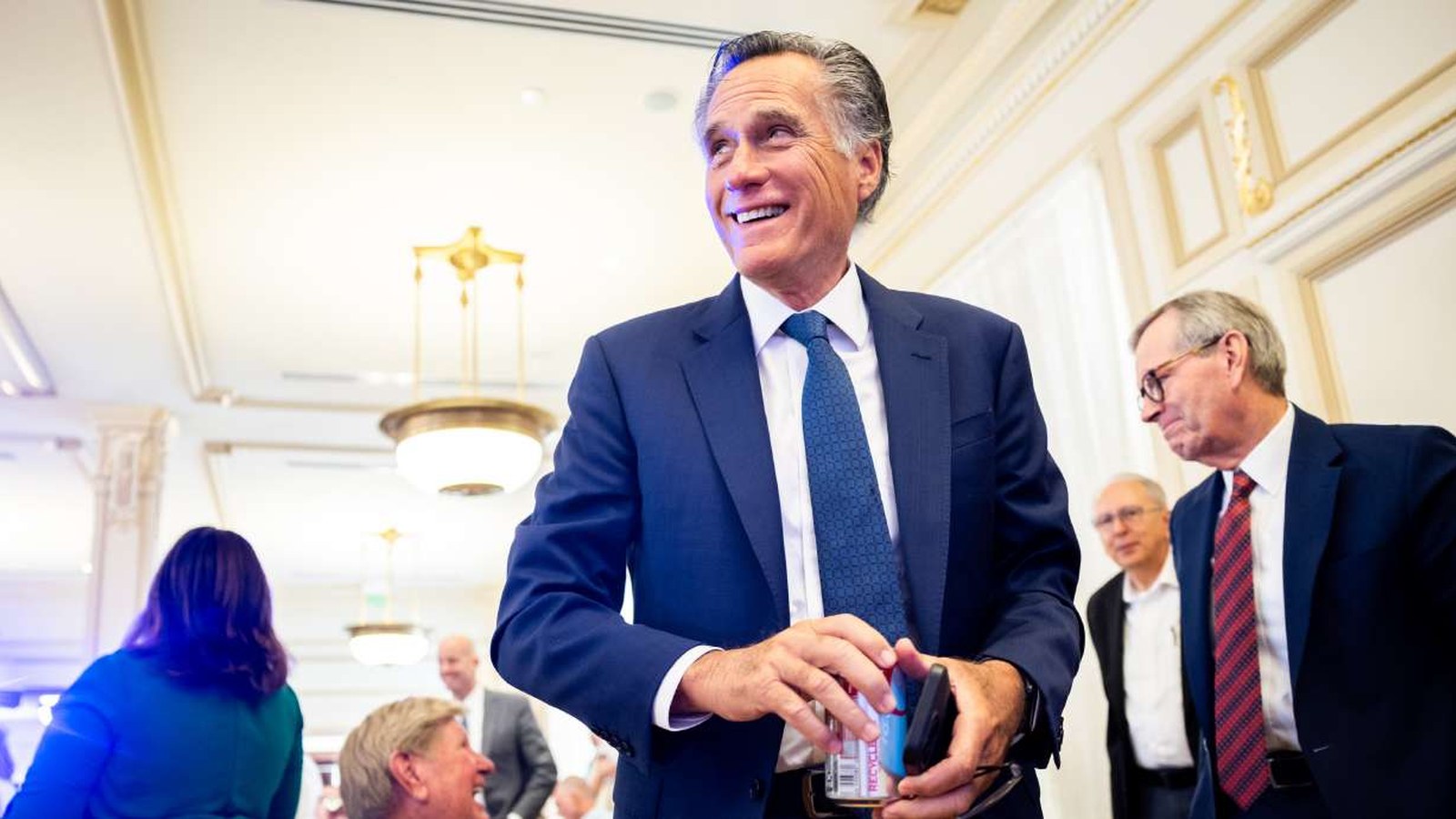 Mitt Romney’s Surprising Push to Tax the Rich: Debt Crisis Sparks GOP ...