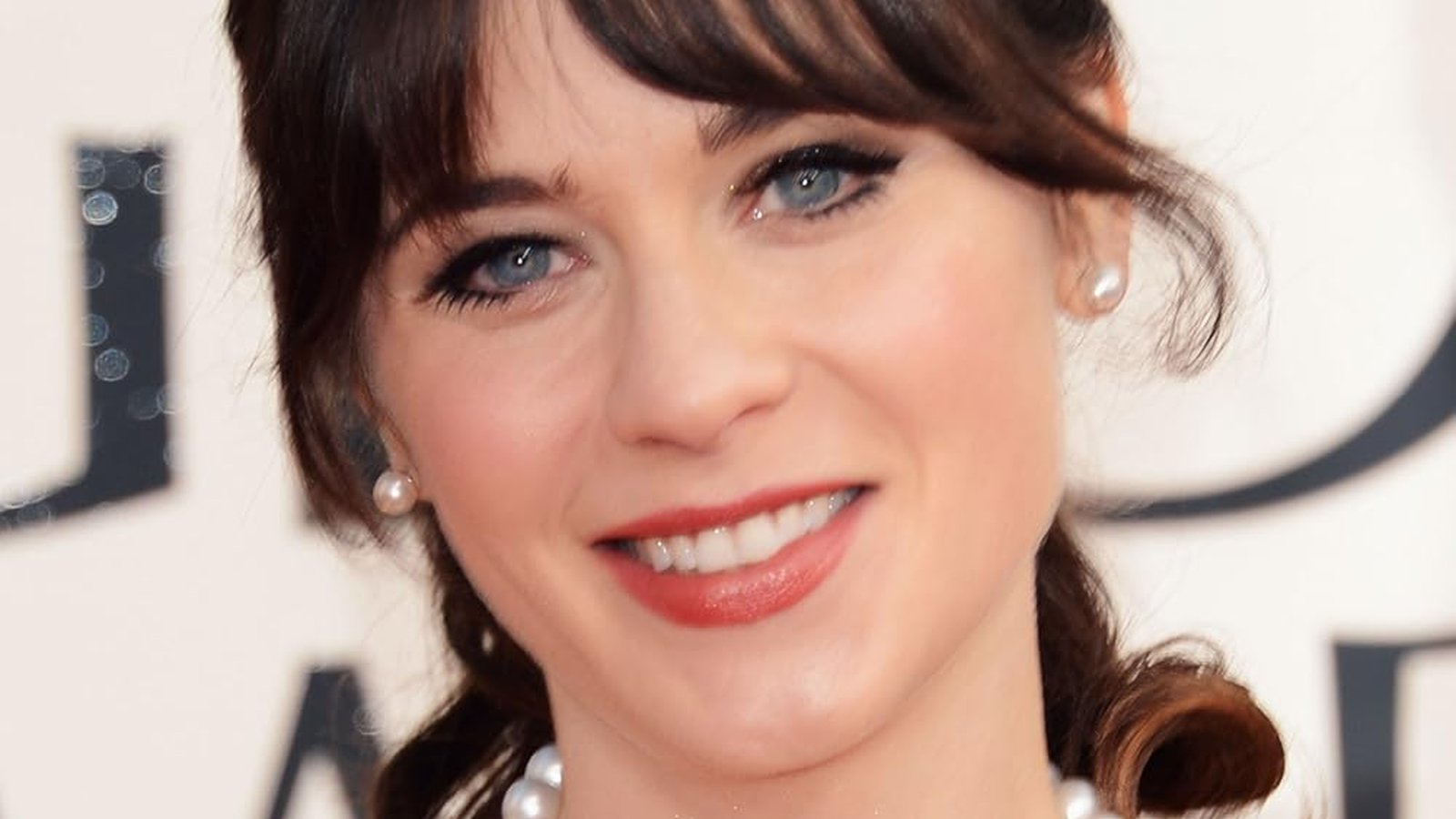 Zooey Deschanel in 2025: Family, Film, and a Maximalist Manhattan Home ...
