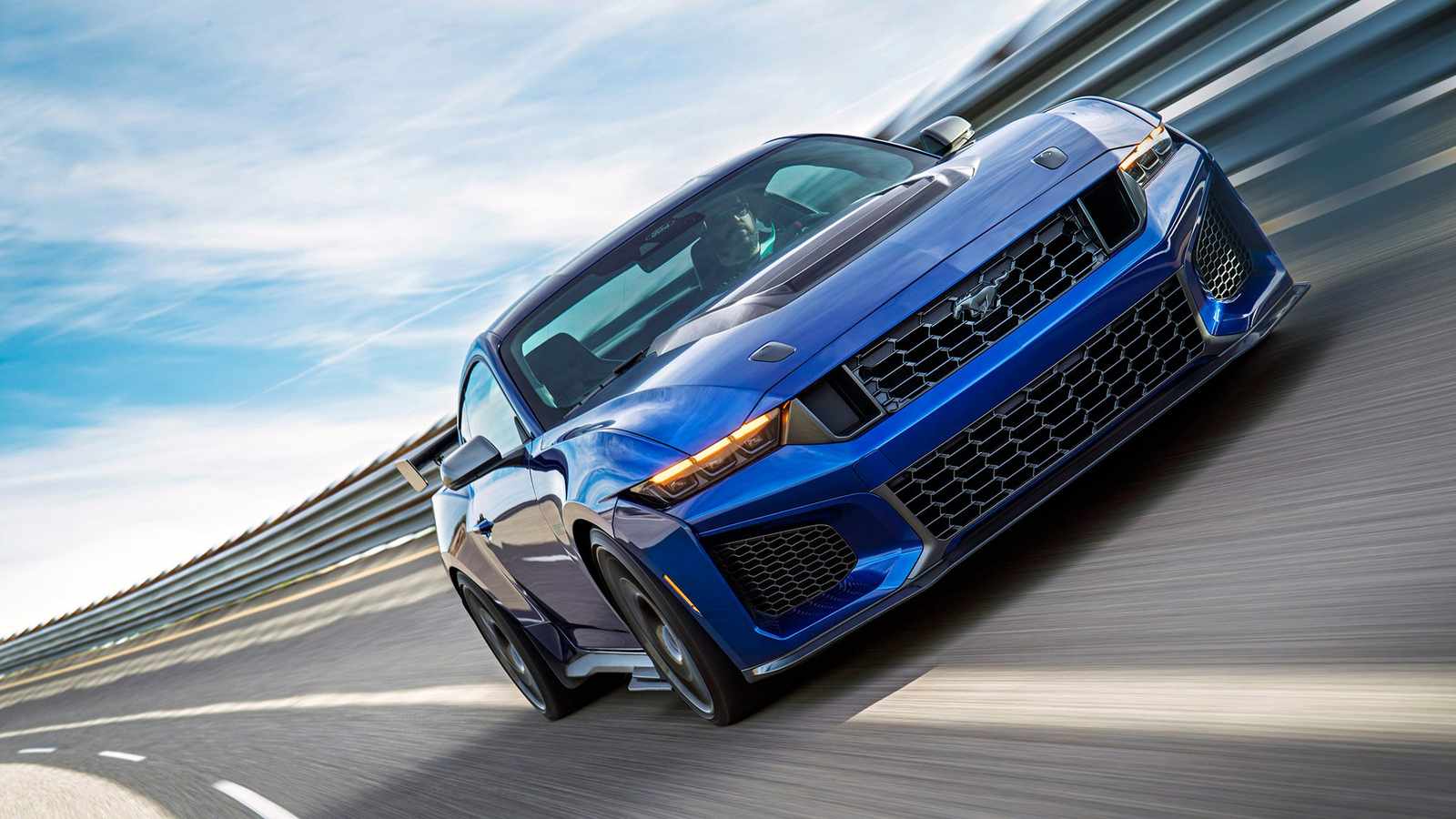 2026 Ford Mustang Dark Horse SC: Supercharged V8 Roars, Forging a New ...